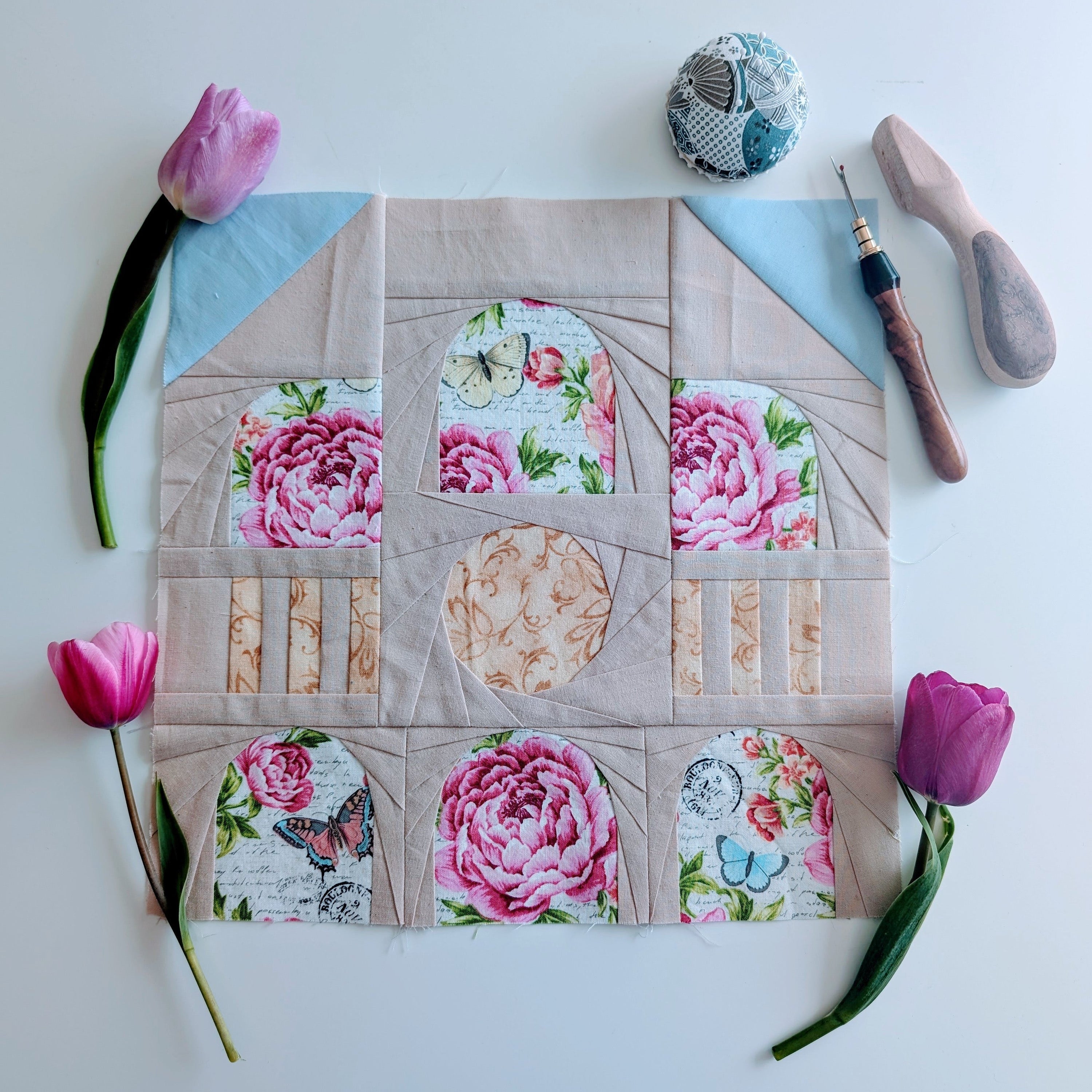 Hospital Sant Pau Quilt Block – Stitching Across the Globe
